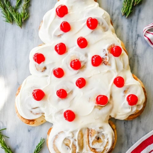 Cinnamon Roll Christmas Tree – Modern Honey
