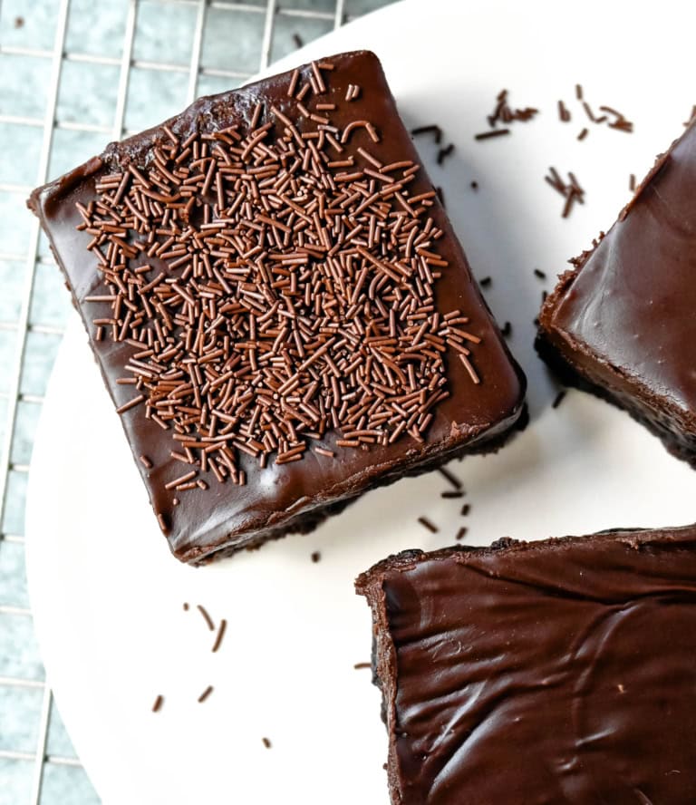 Lunch Lady Brownies – Modern Honey