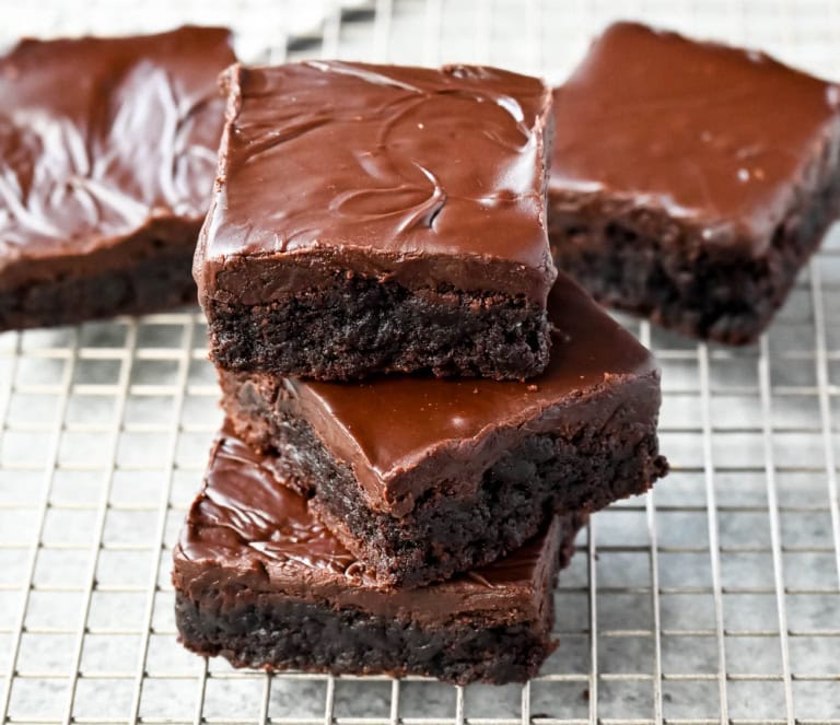 Lunch Lady Brownies – Modern Honey