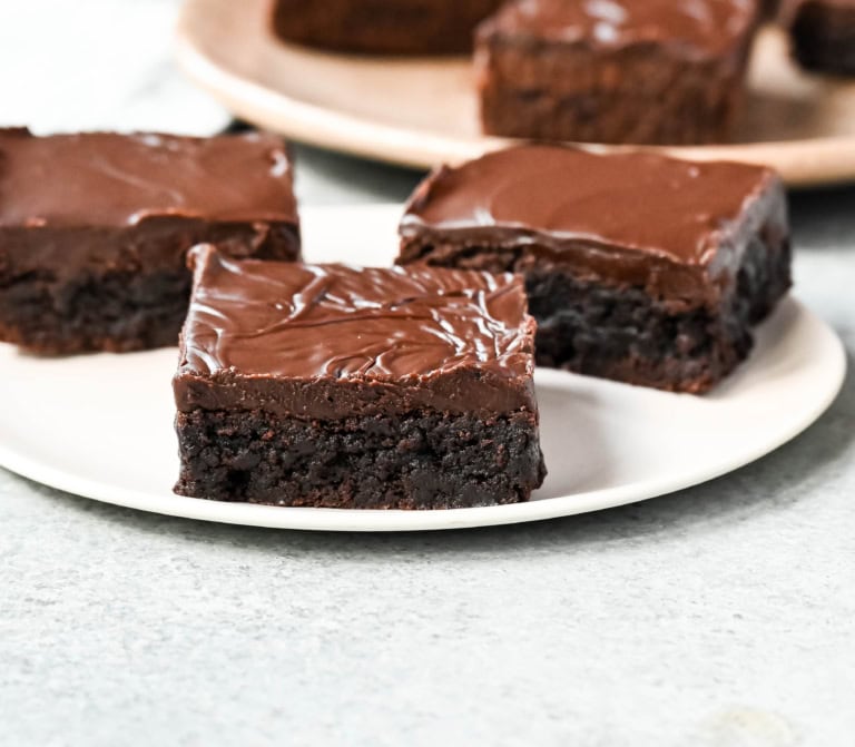 Lunch Lady Brownies – Modern Honey
