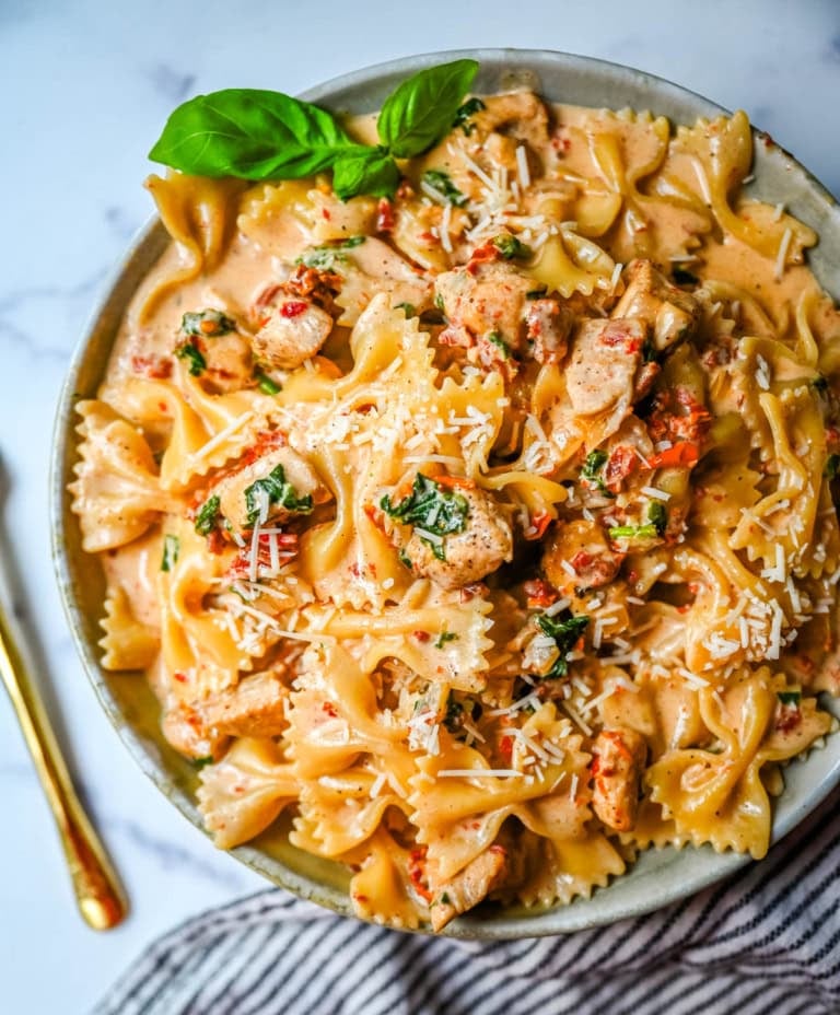 Marry Me Chicken Pasta – Modern Honey